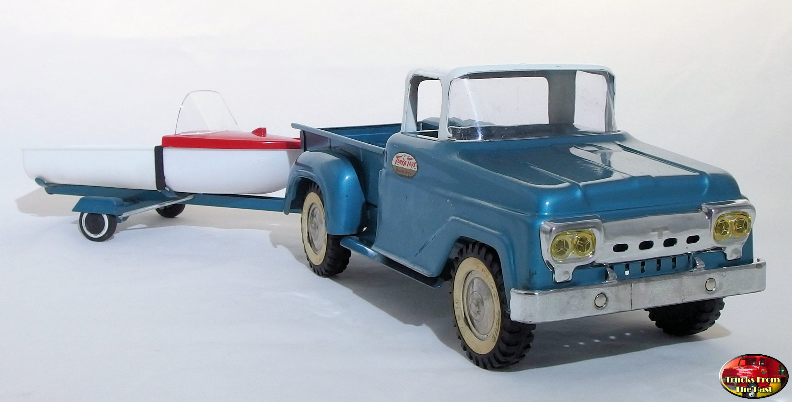 Tonka 1960 Deluxe Sportsman Pickup and Boat - Trucks From The Past