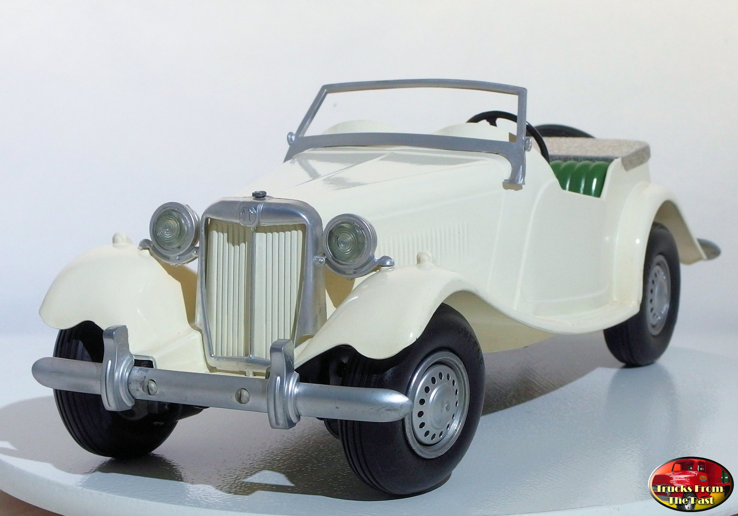 Doepke 1954-1956 MT (MG TD Midget) - Trucks From The Past